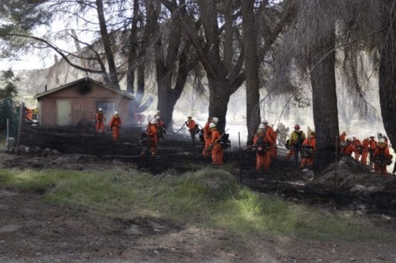 SCVNews.com | Structure Fire Spreads to Brush in Canyon Country | 03-02 ...